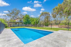 Echuca 265 - Your Rustic Retreat with Pool - Echuca Holiday Homes